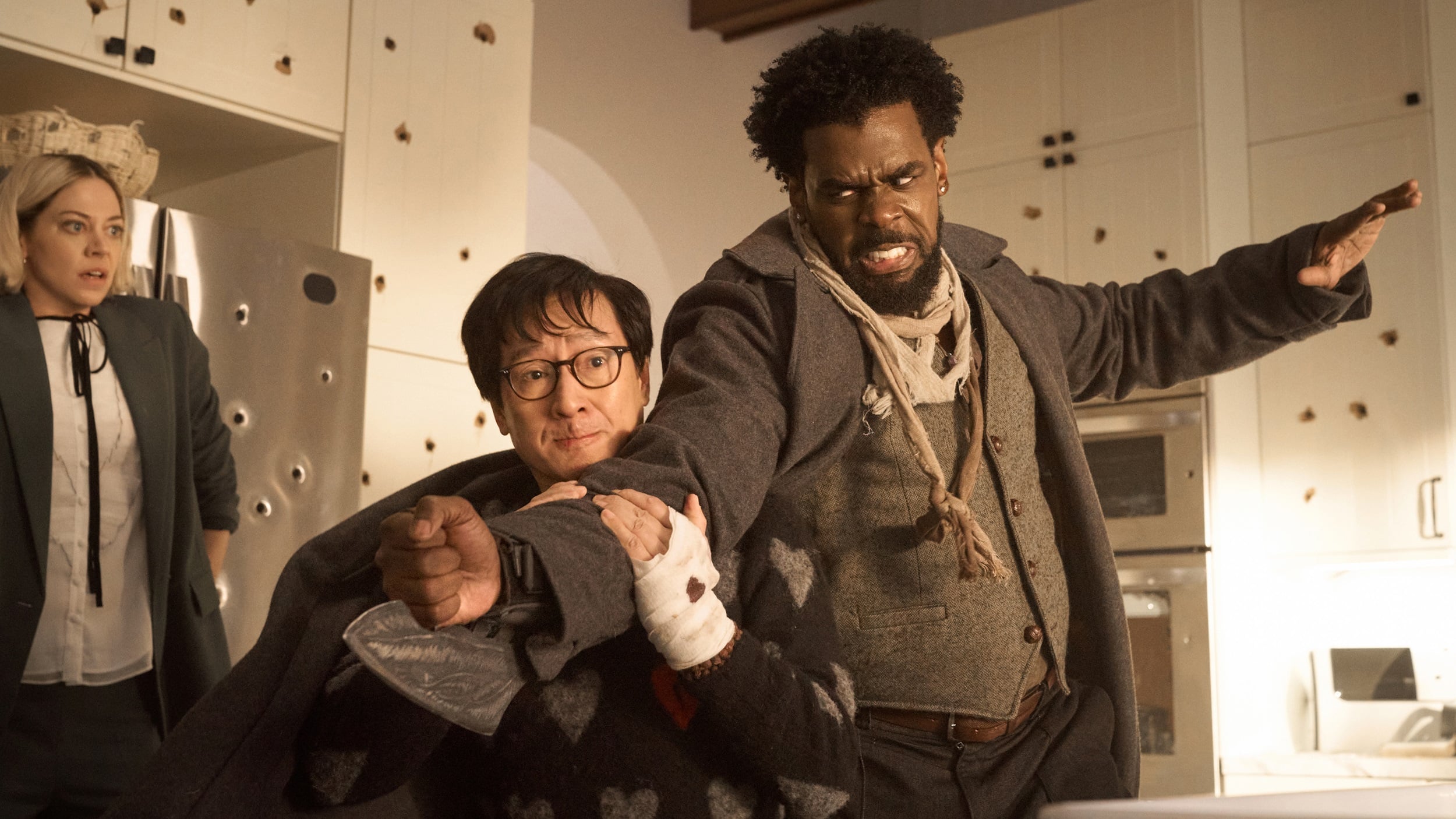 'Love Hurts' Review - A Thin Line Between Love And Broken Necks